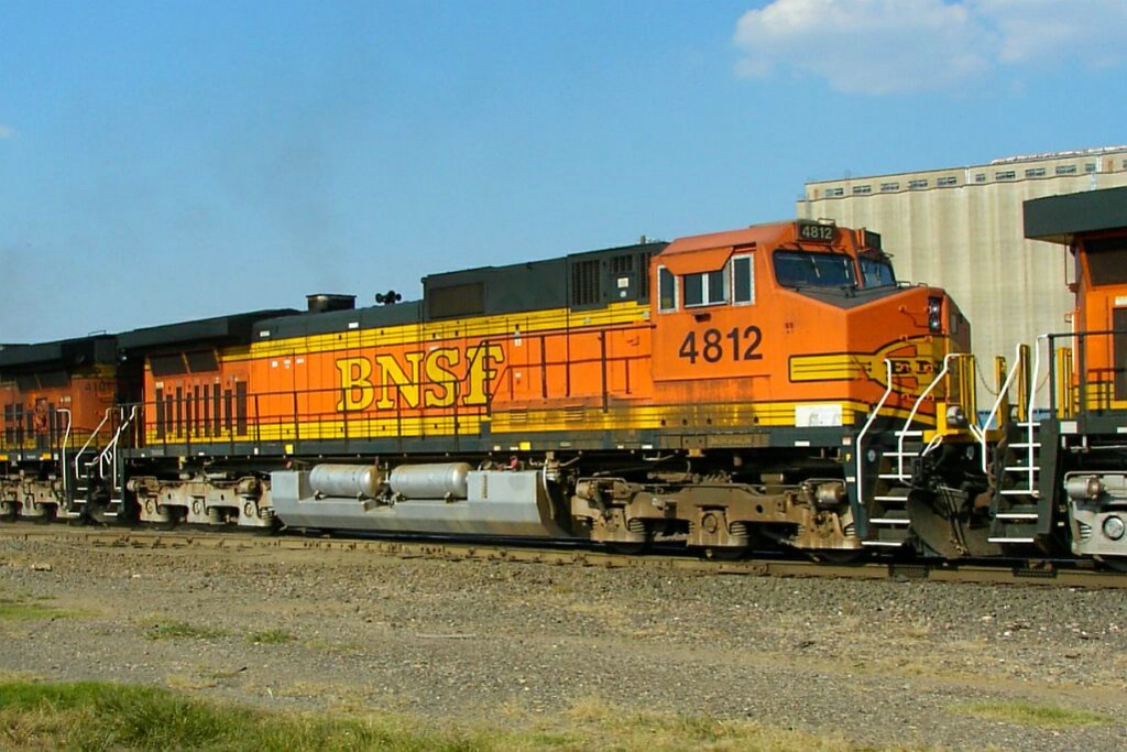 BNSF 4812